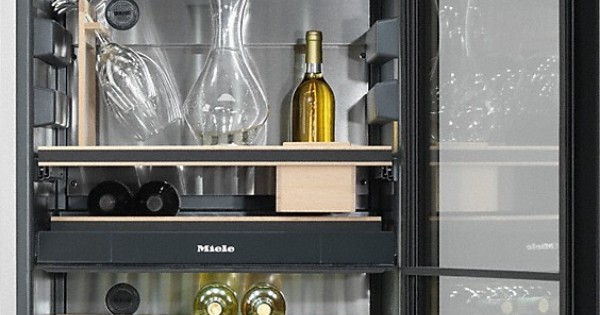 MIELE KWT 6834 SGS - Prostostoječa vinska vitrina | Trgovina Jana